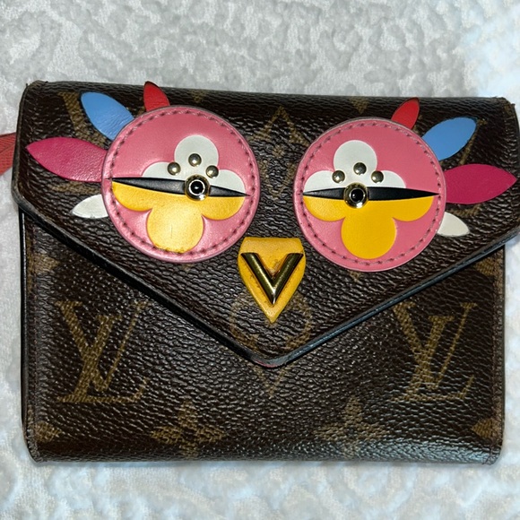 Louis Vuitton | Bags | Louis Vuitton Limited Edition Bird Owl Compact ...
